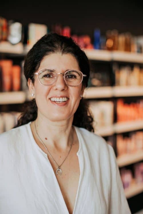 Merav - Annastasia Salon